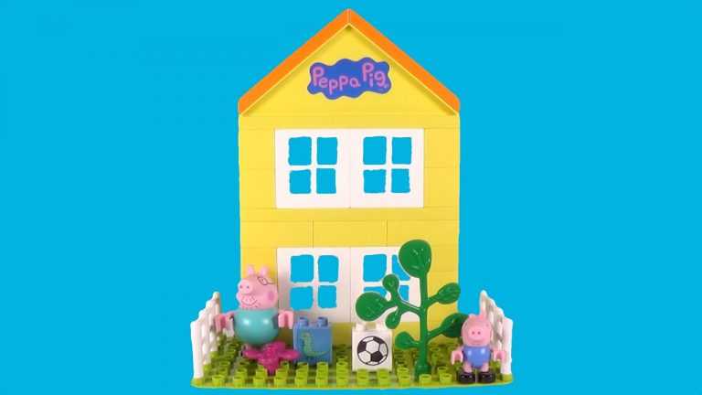 Peppa Pig House Wallpaper - iXpap