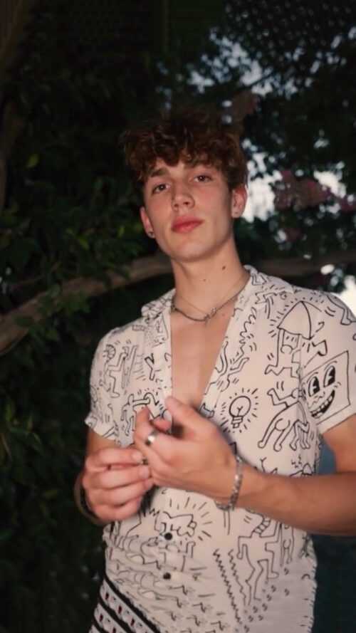 Vinnie Hacker Wallpapers - iXpap