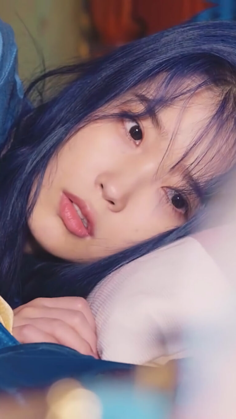 IU Wallpaper IPhone - iXpap