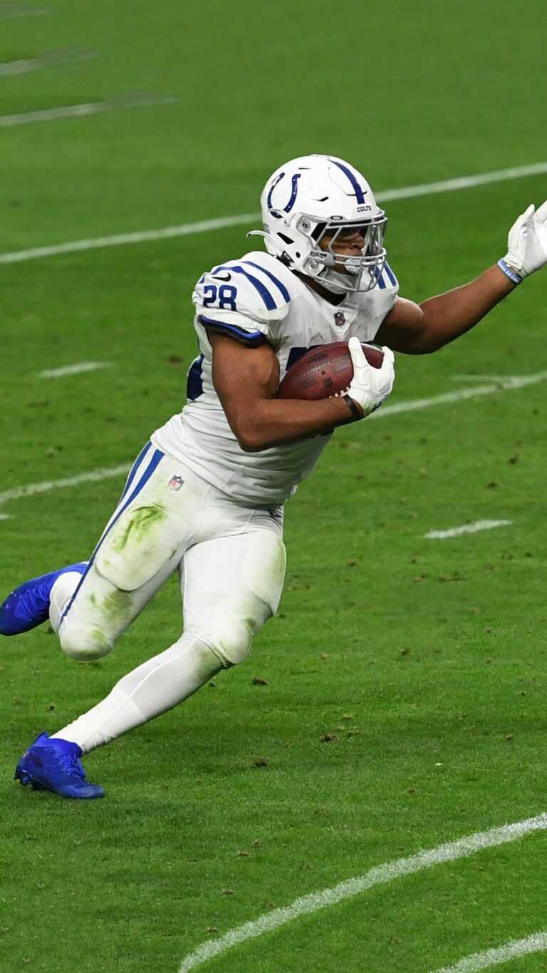 Wallpaper Jonathan Taylor - iXpap