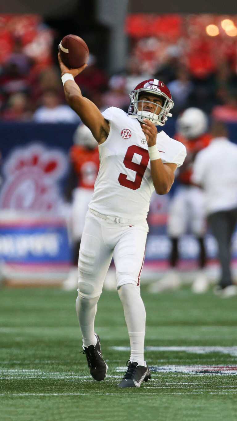 Bryce Young Wallpaper - iXpap