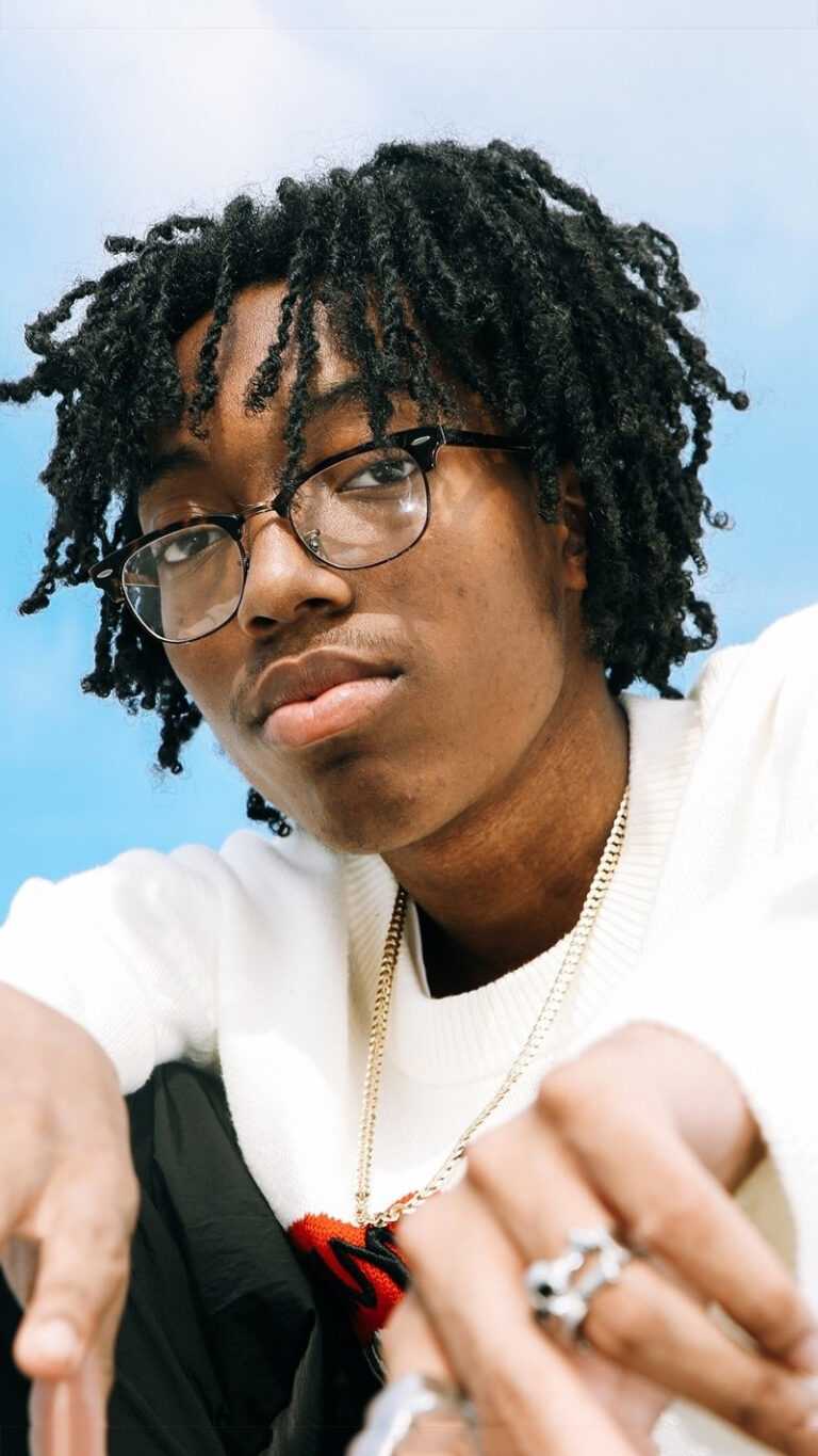 Lil RT Wallpaper - iXpap