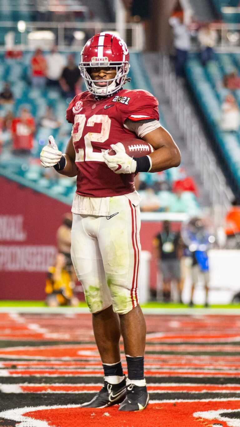 Najee Harris Wallpapers - iXpap