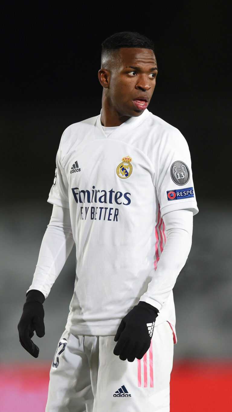 Vini JR Wallpapers - iXpap