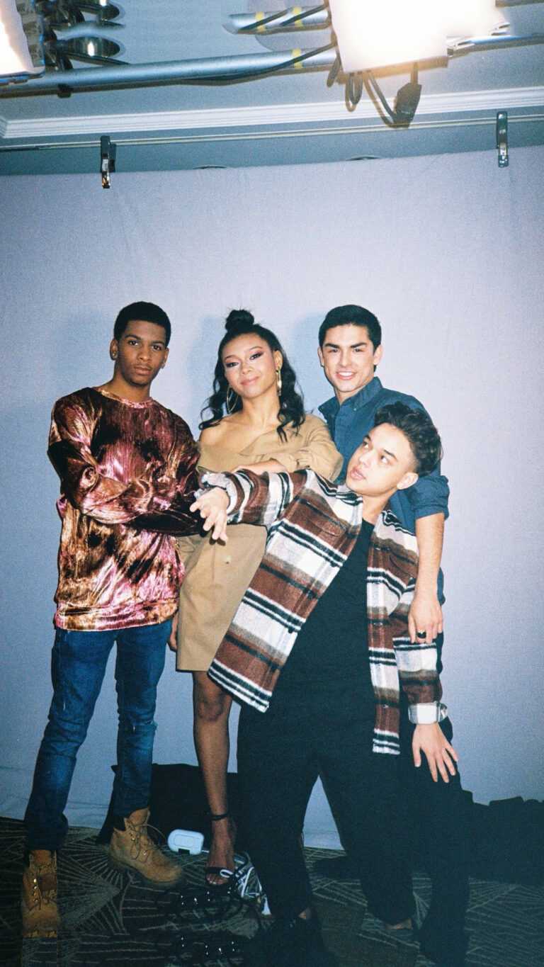 Spooky On My Block Wallpaper - iXpap