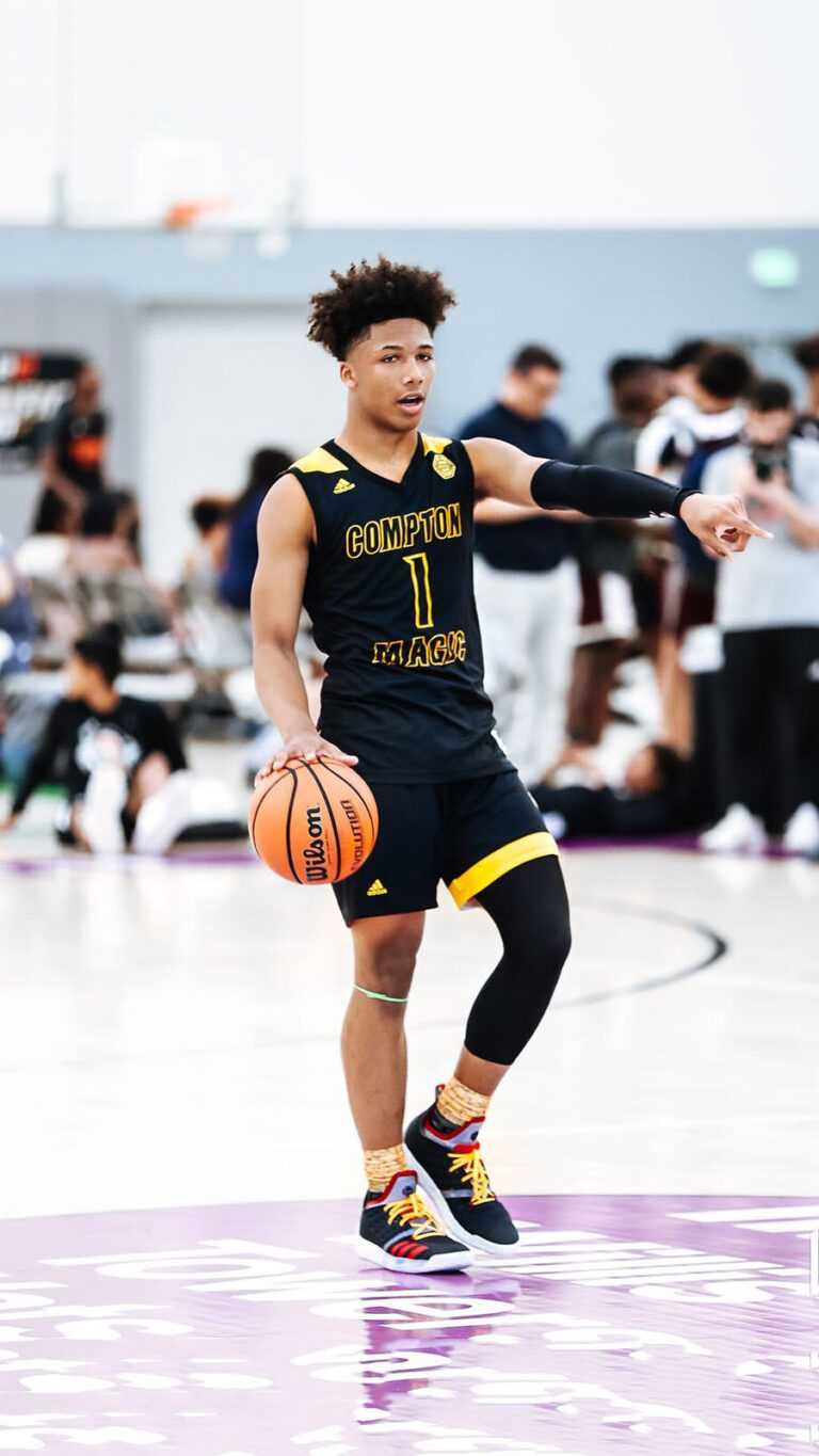 Mikey Williams Wallpaper - iXpap