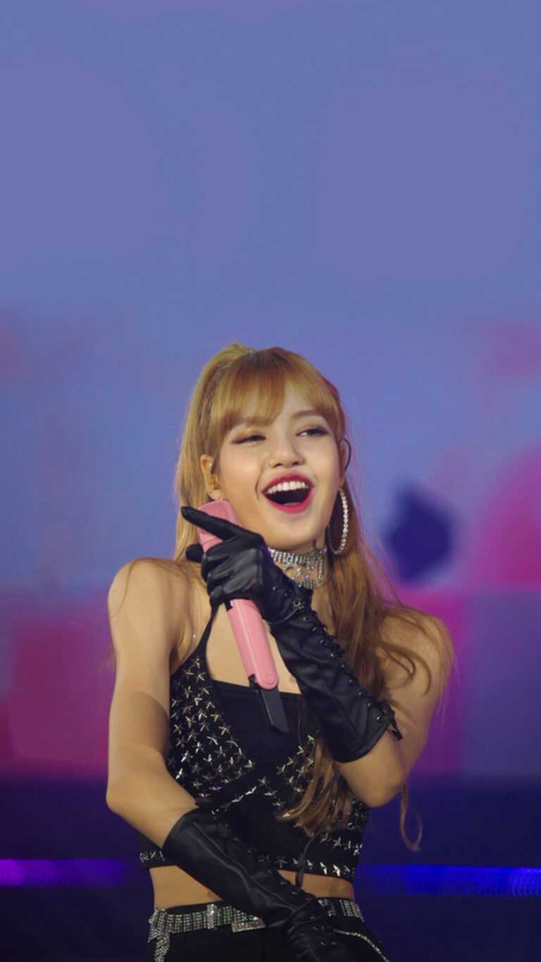 Lisa Wallpaper HD - iXpap