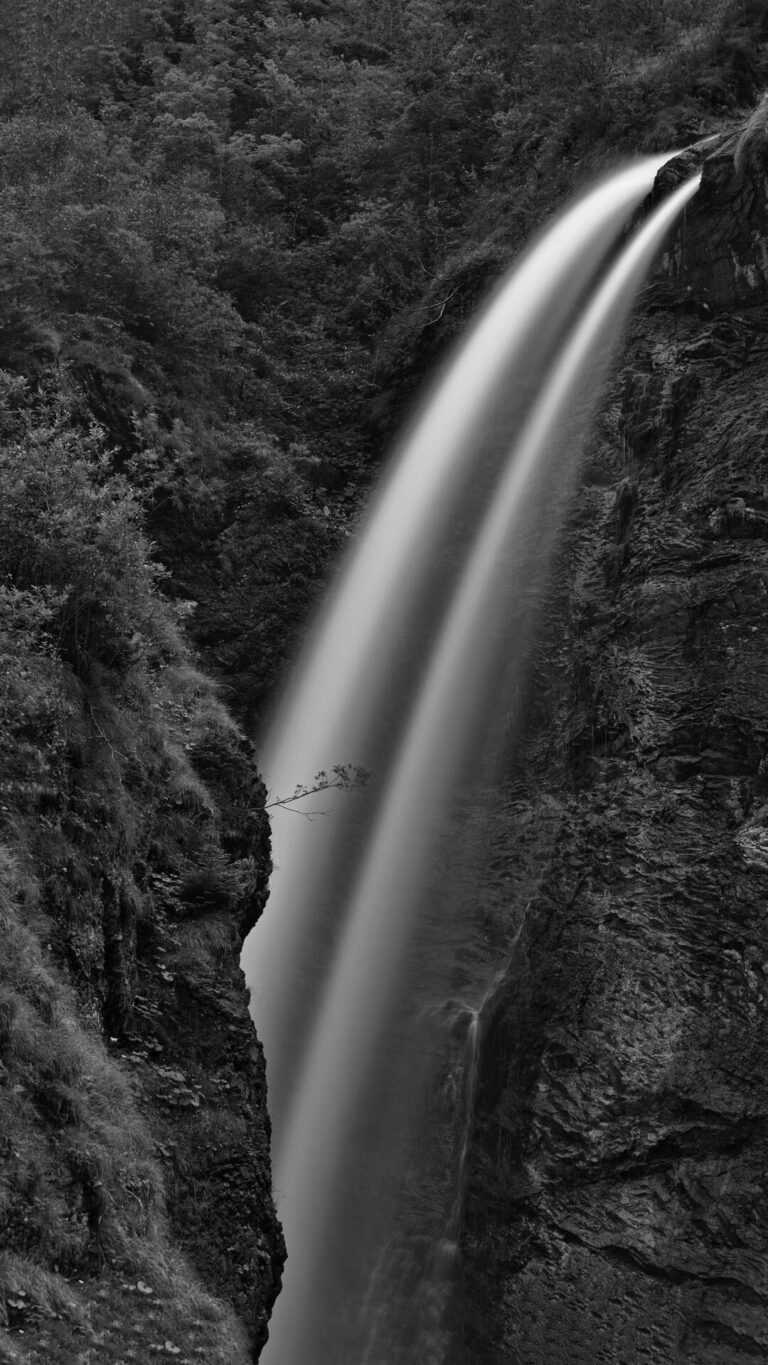 Monochrome Wallpapers - iXpap