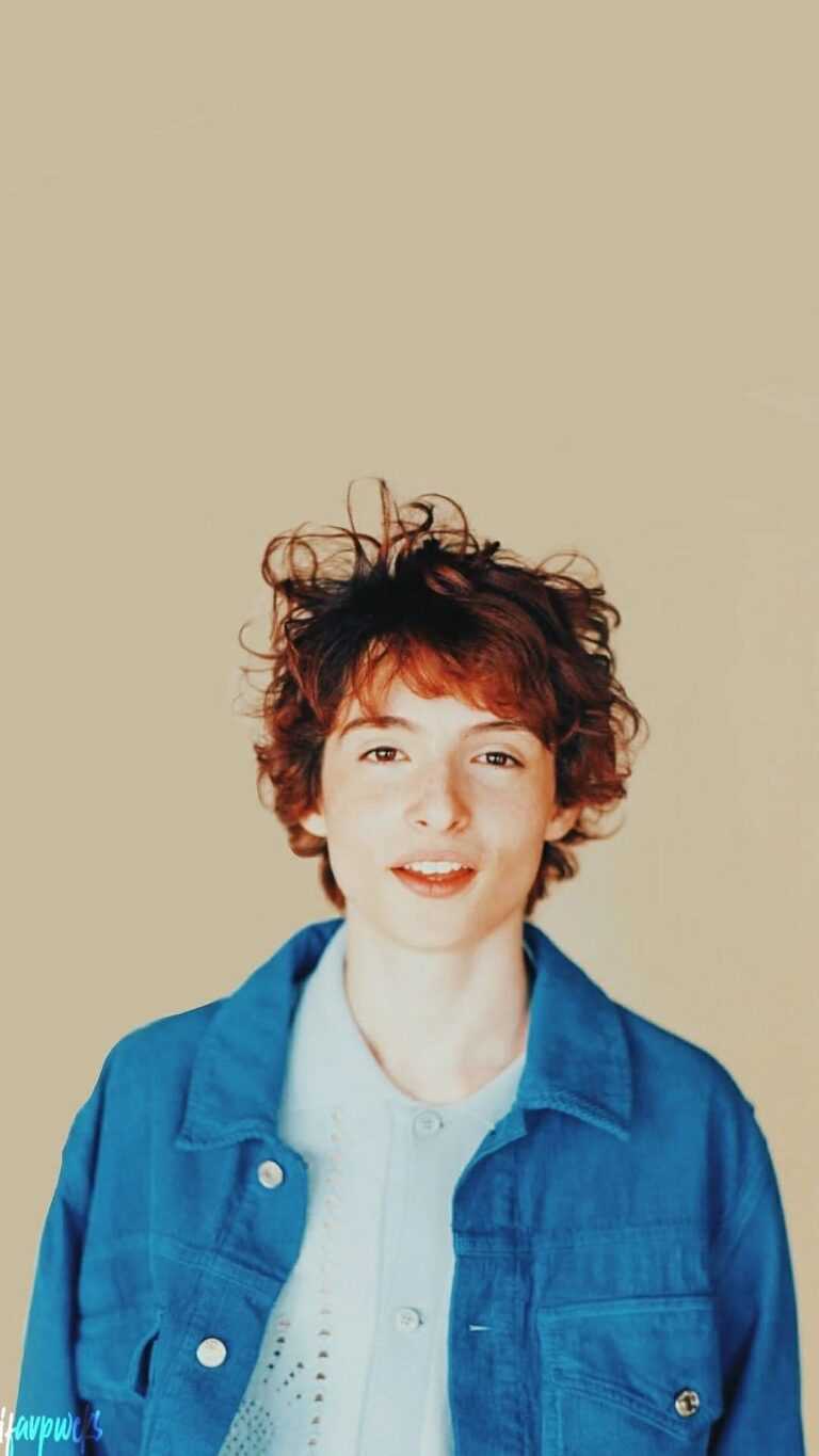 Finn Wolfhard Wallpaper - iXpap