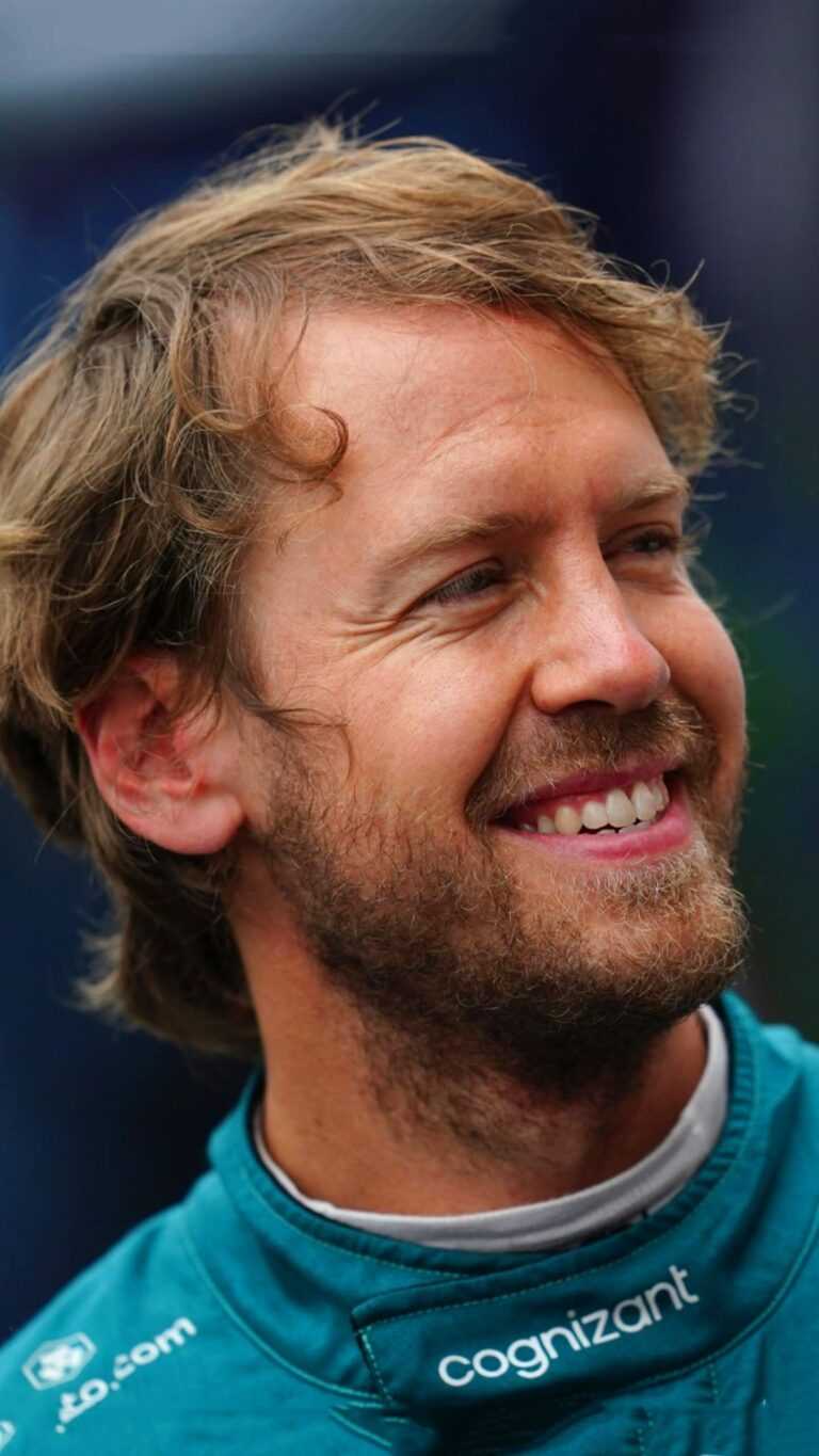 Vettel Wallpaper - iXpap