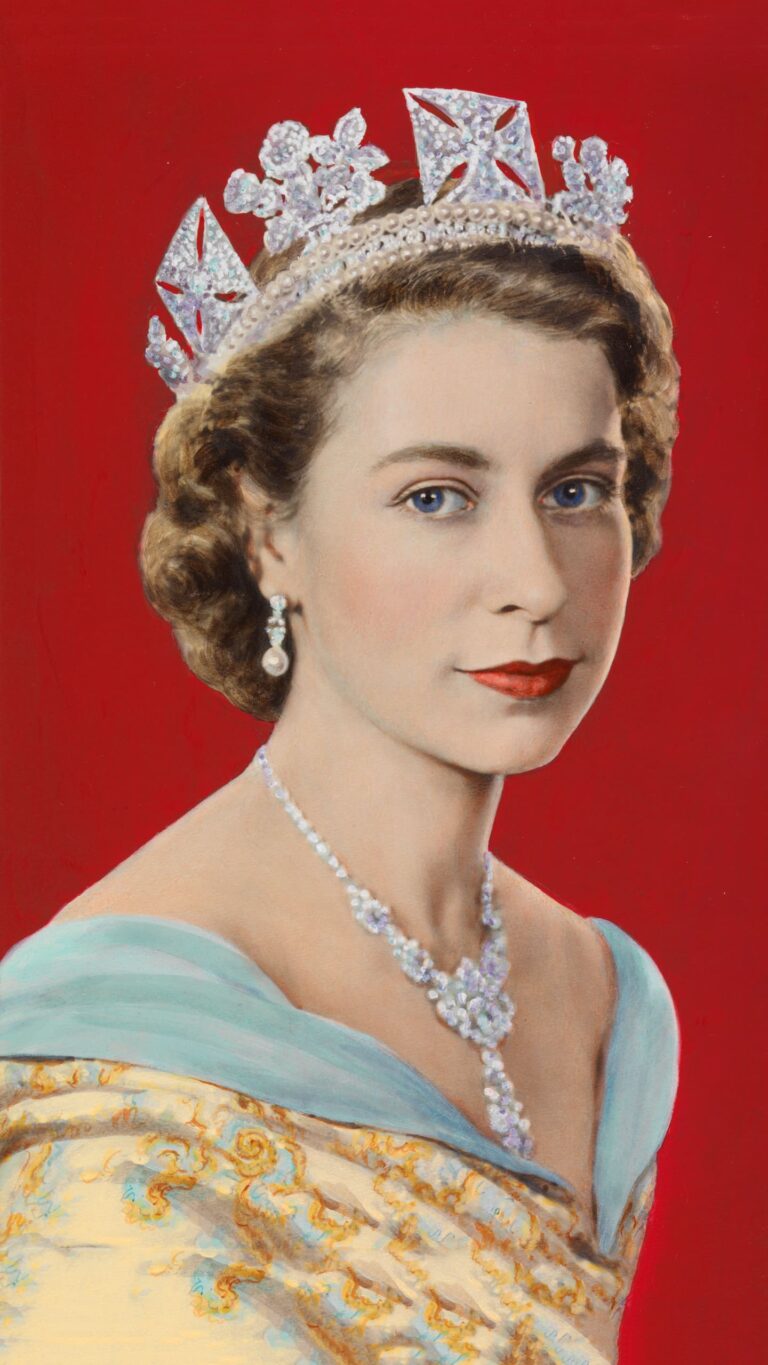 Elizabeth 2 Wallpaper - iXpap