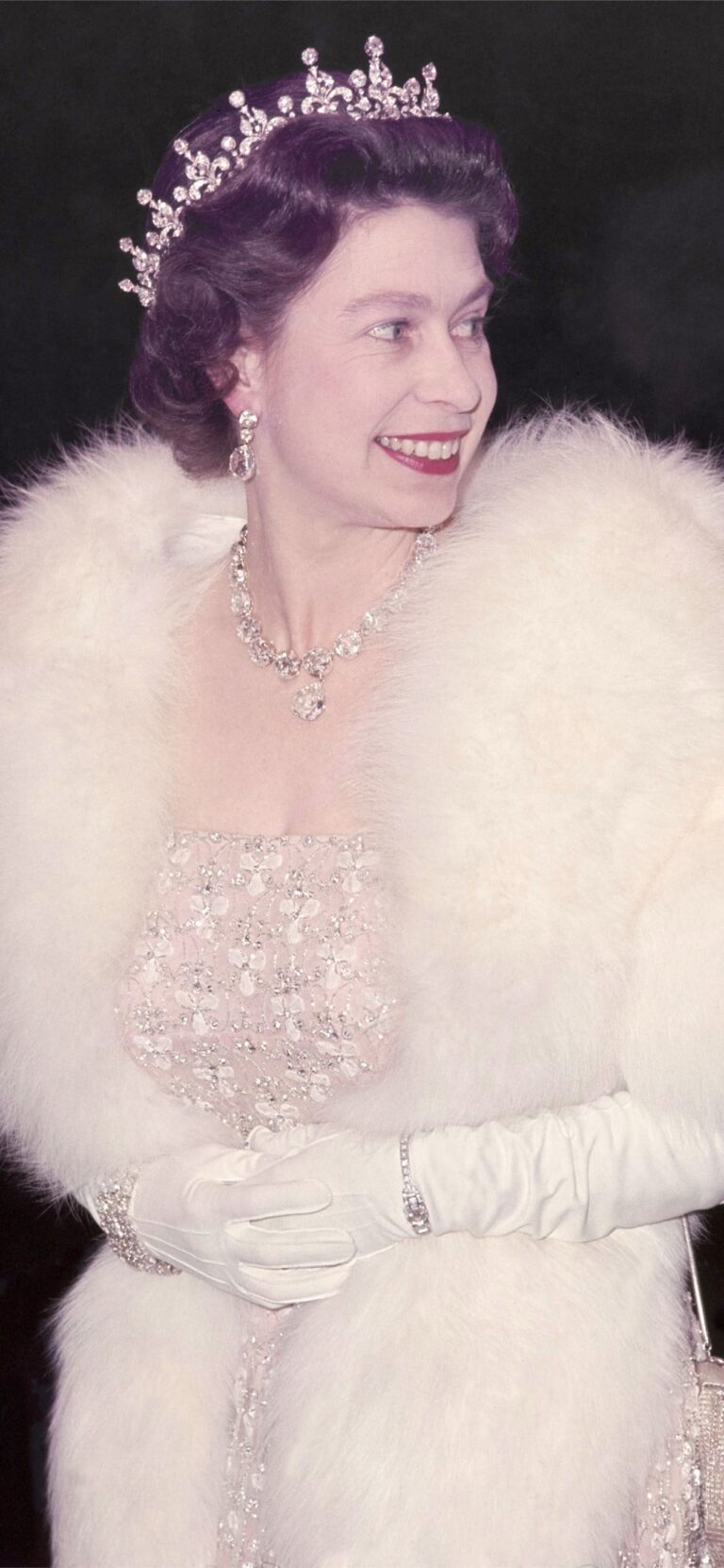 Queen Elizabeth Wallpaper - iXpap