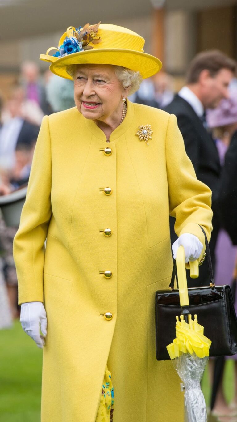 Queen Elizabeth Wallpaper - iXpap