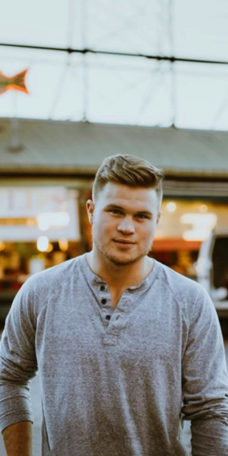 Zach Bryan Wallpaper - iXpap