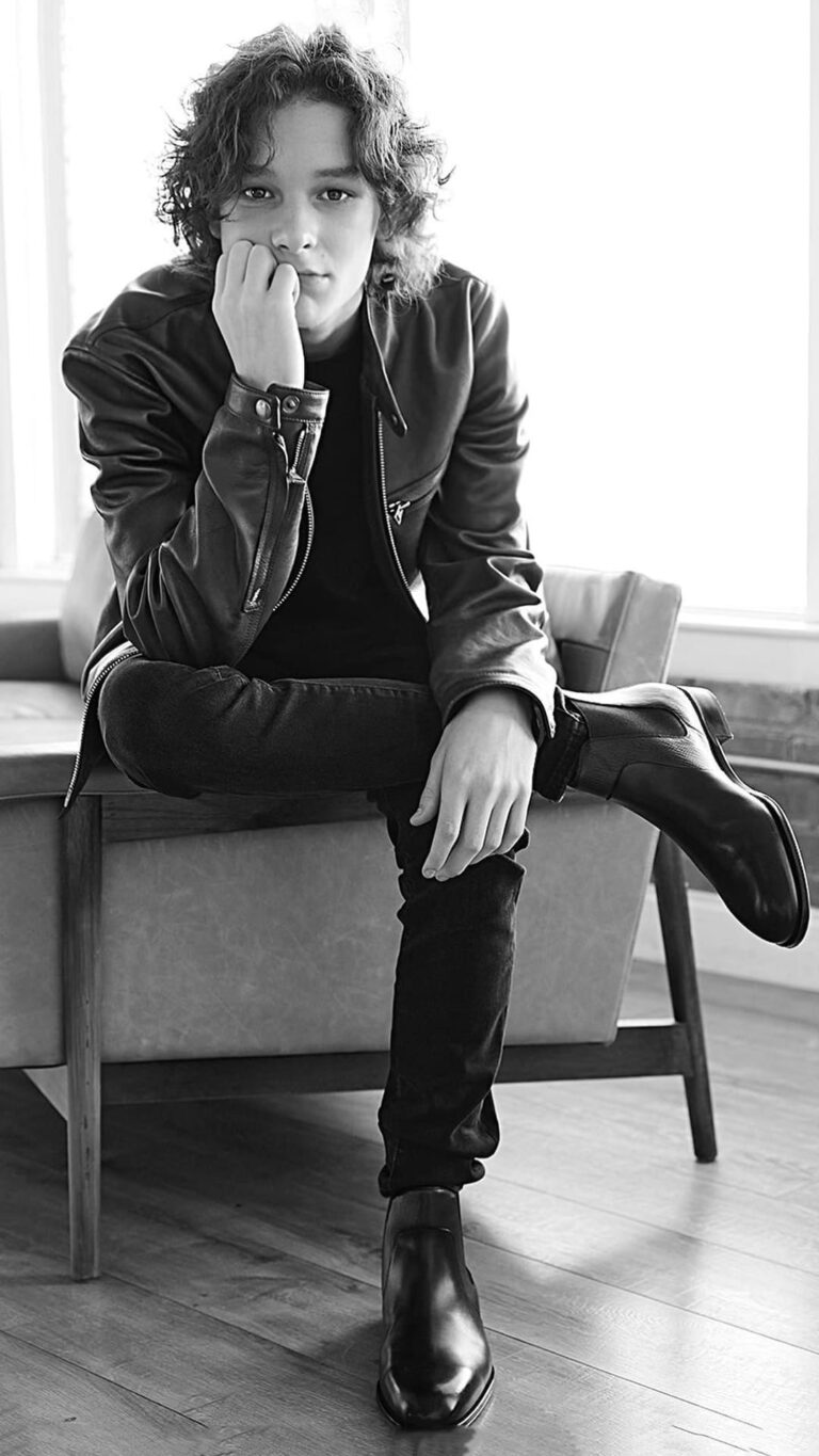 Mason Thames Wallpaper - iXpap