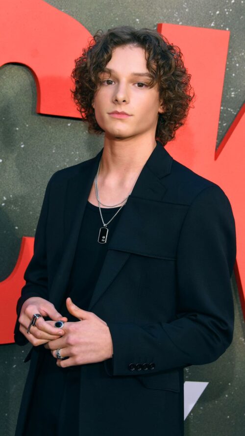 Mason Thames Wallpaper - iXpap