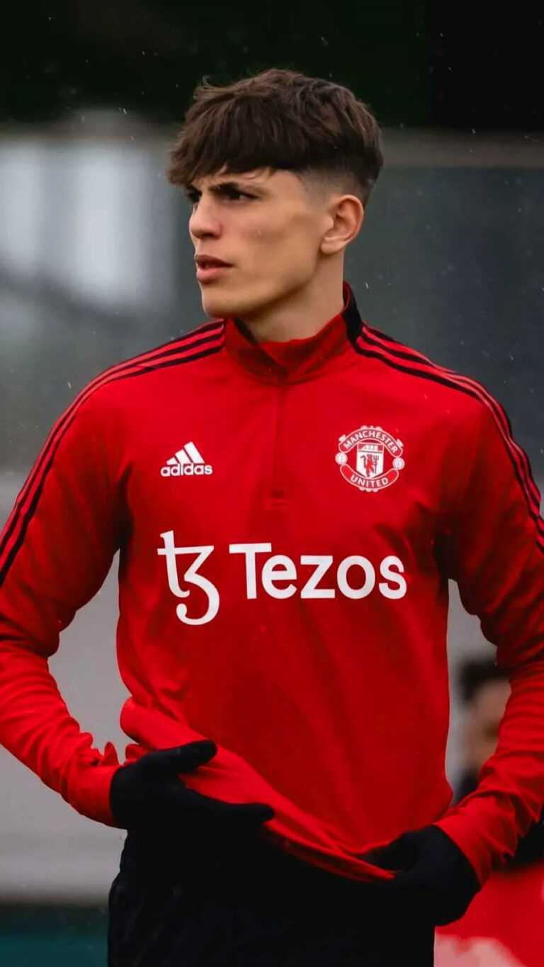 Garnacho Wallpaper - iXpap