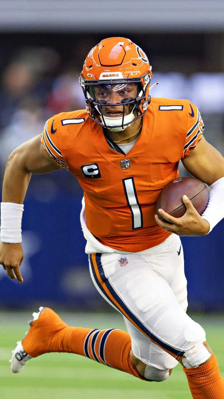 Justin Fields Wallpaper - iXpap