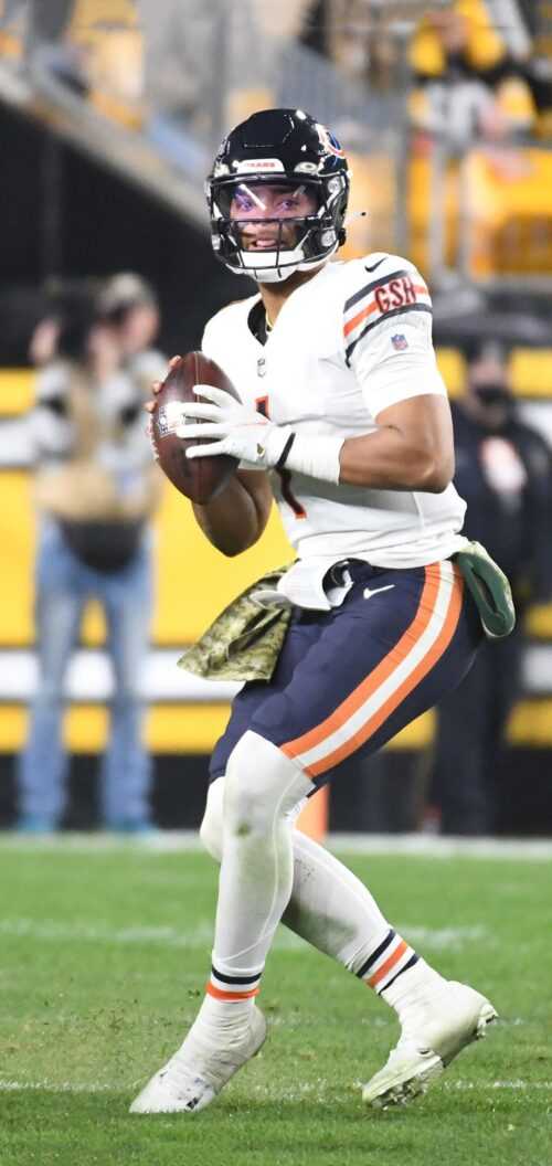 Justin Fields Wallpaper - iXpap