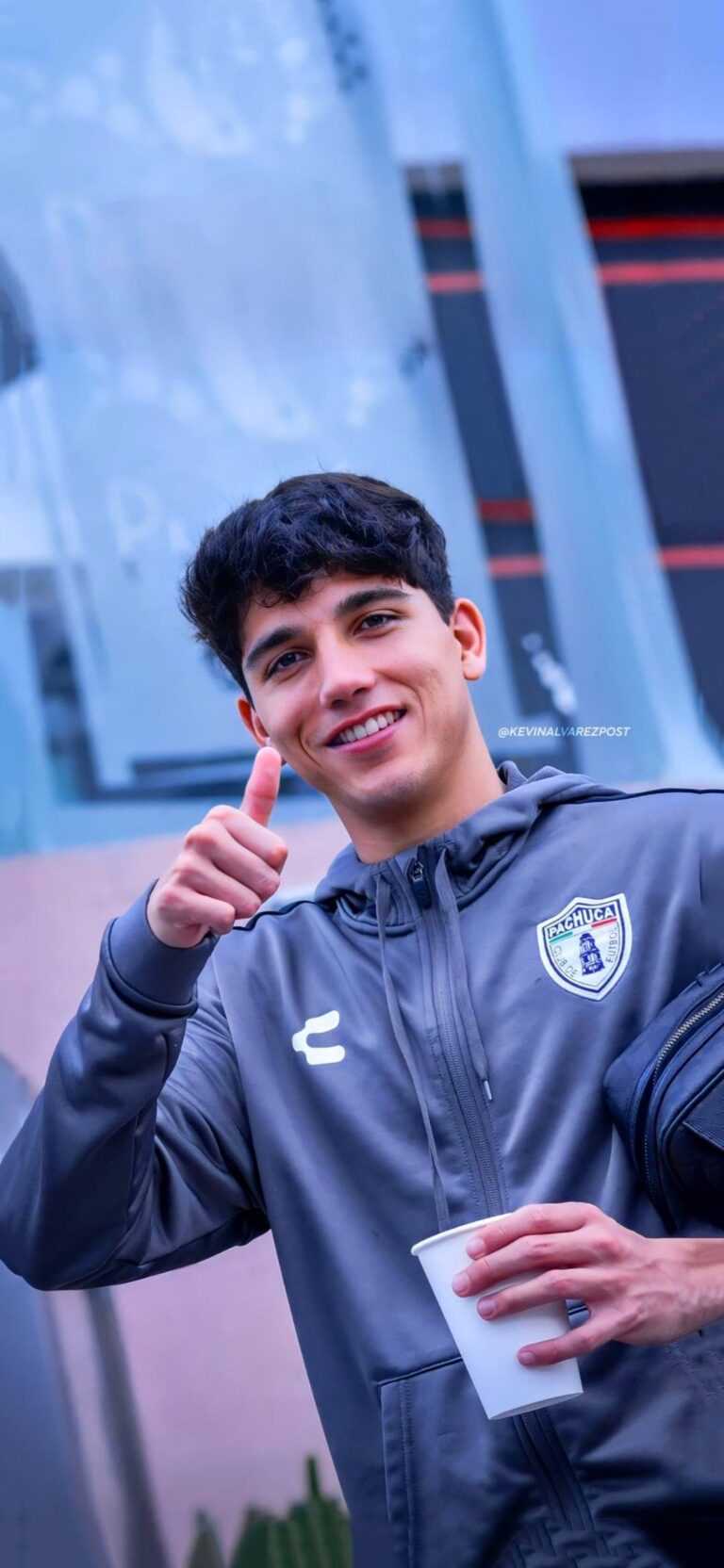 Kevin Alvarez Wallpapers - iXpap