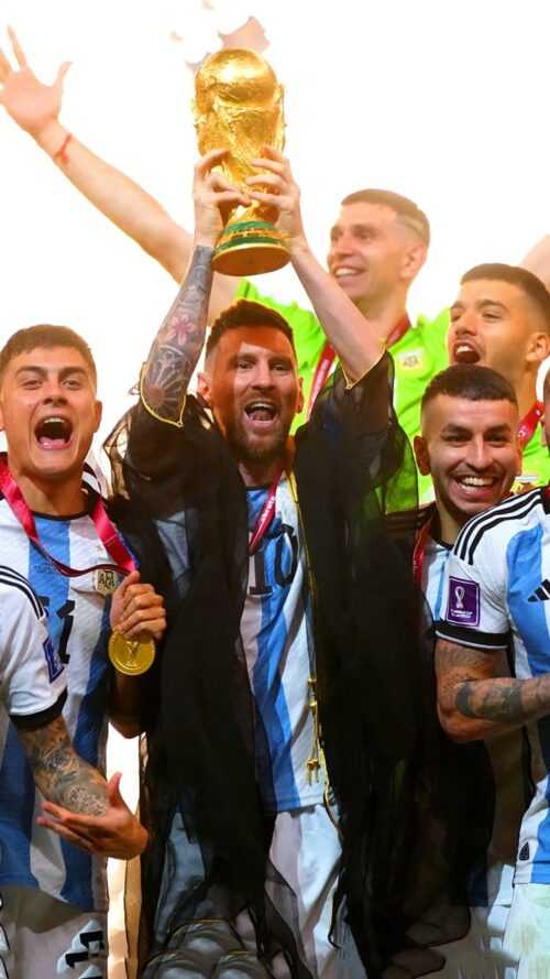 Messi Lifting World Cup Wallpaper - iXpap