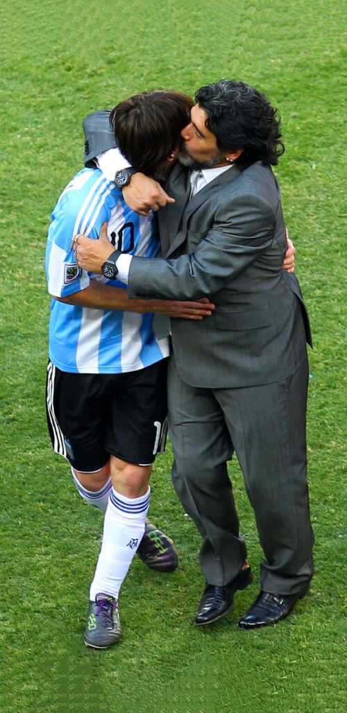 Messi Maradona Wallpaper - iXpap