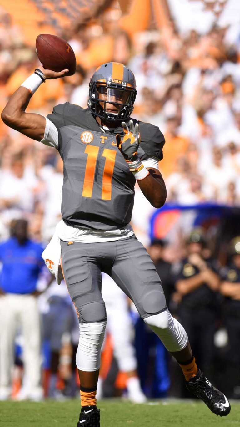 Joshua Dobbs Wallpaper - iXpap
