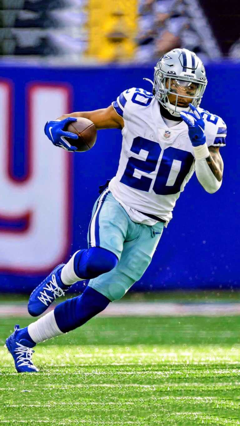 Tony Pollard Wallpaper - iXpap