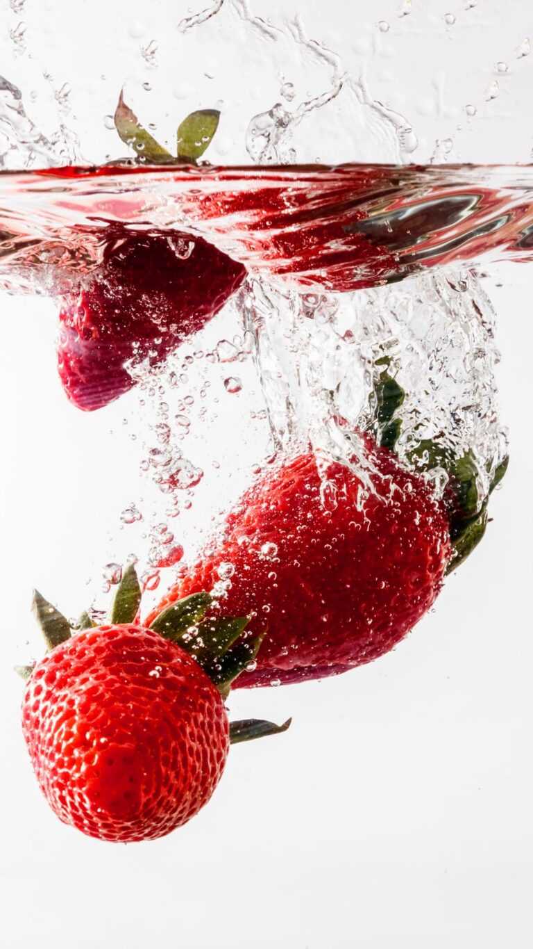 Strawberry Wallpaper - iXpap