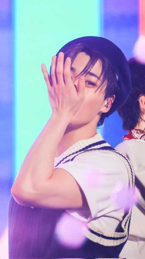 MoonBin Wallpaper - iXpap