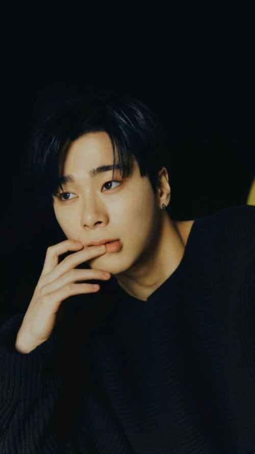 MoonBin Wallpaper - iXpap