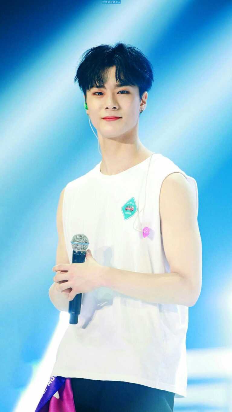 MoonBin Wallpaper - iXpap