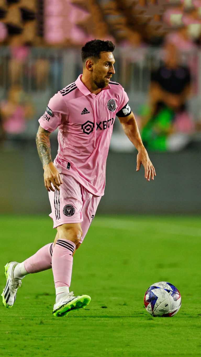 Messi Inter Miami Wallpaper - iXpap