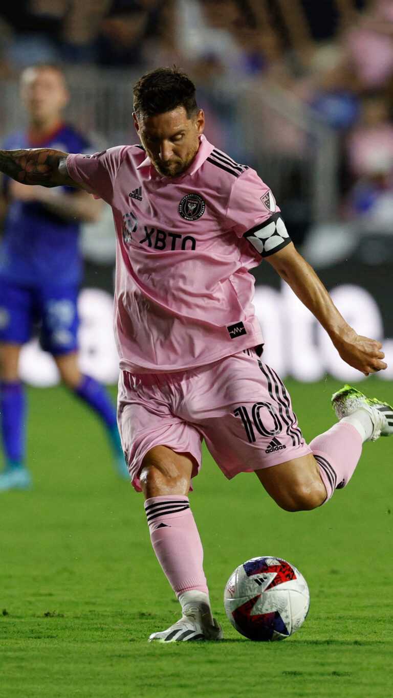 Messi Inter Miami Wallpaper - iXpap