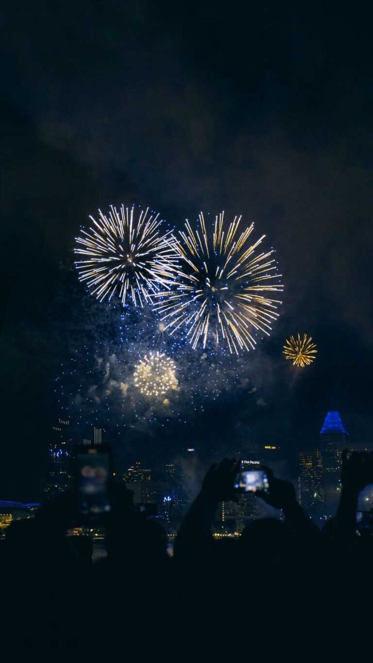 Fireworks Wallpaper - iXpap