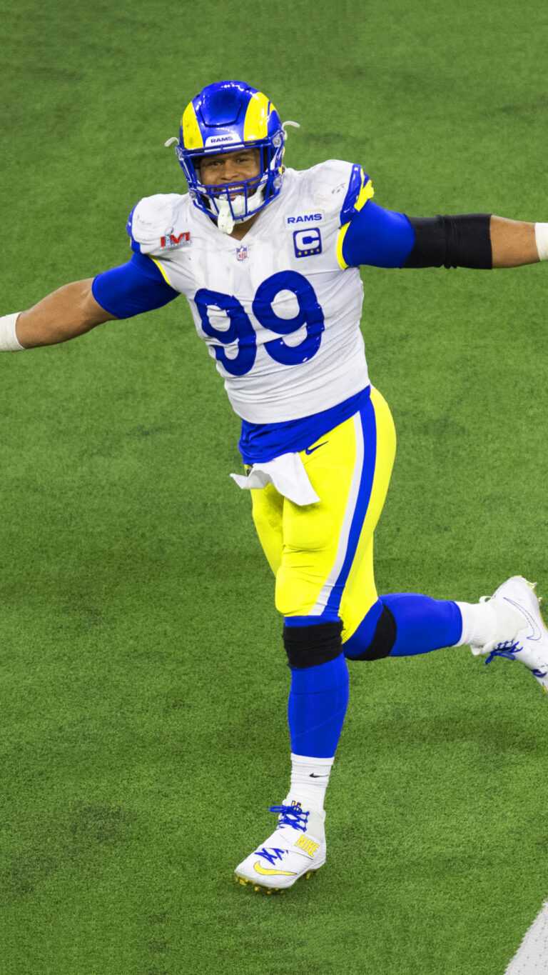 Aaron Donald Wallpaper - iXpap