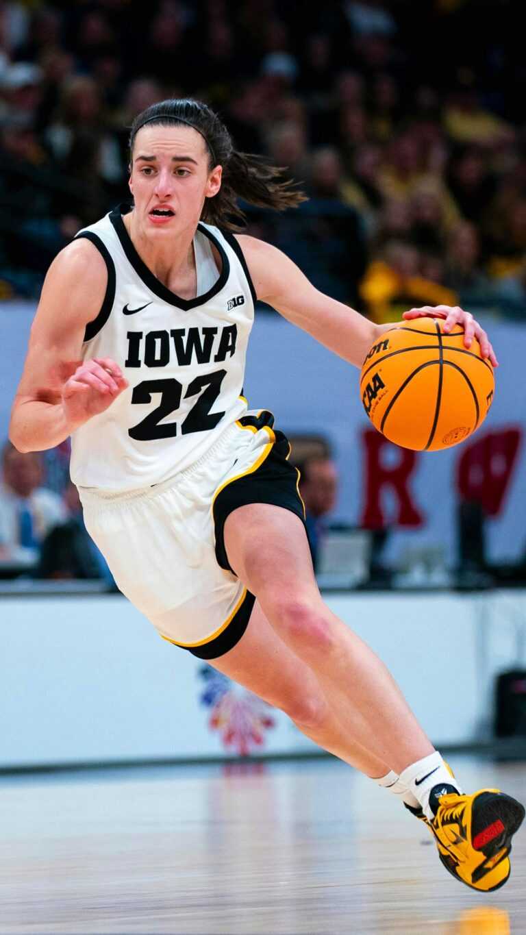 Caitlin Clark Wallpaper - iXpap