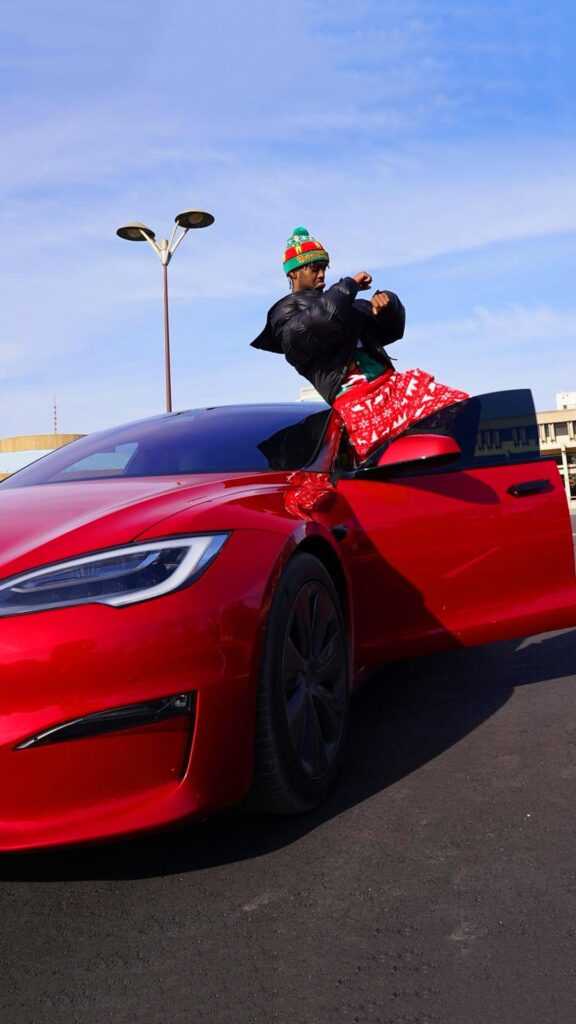 D'Aydrian Harding Wallpaper - iXpap