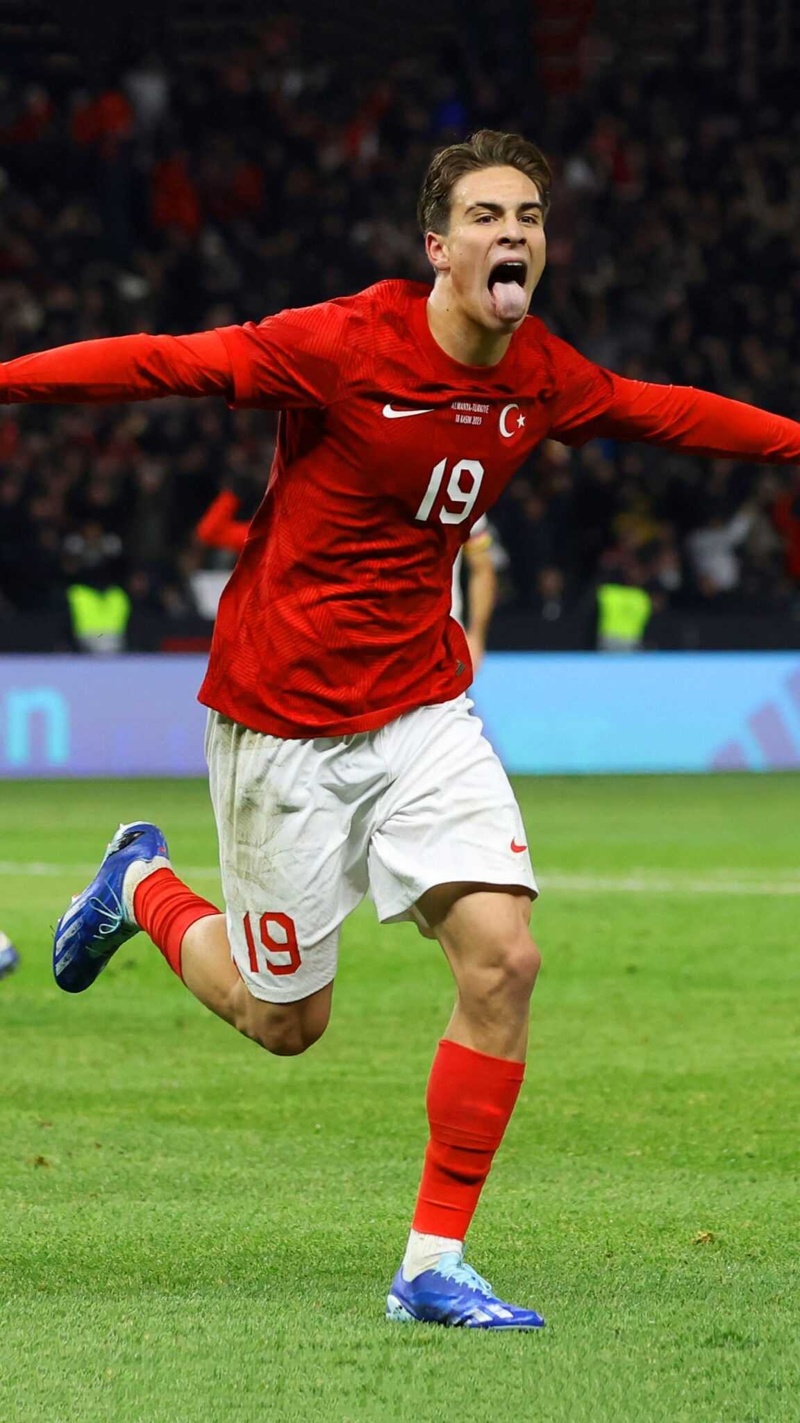 Kenan Yildiz Wallpaper - iXpap