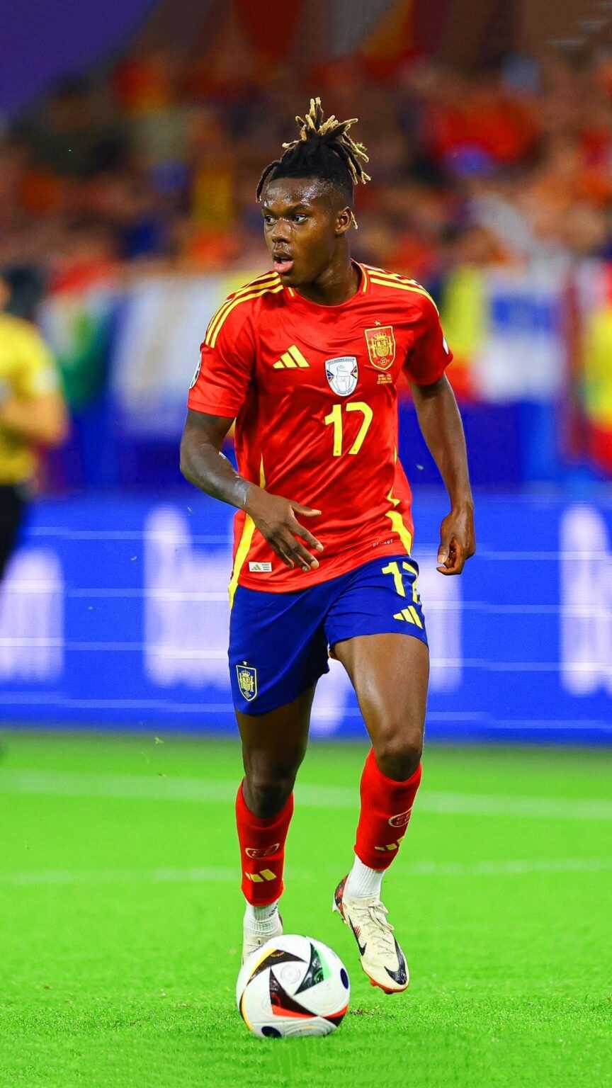 Nico Williams Spain Wallpaper - iXpap