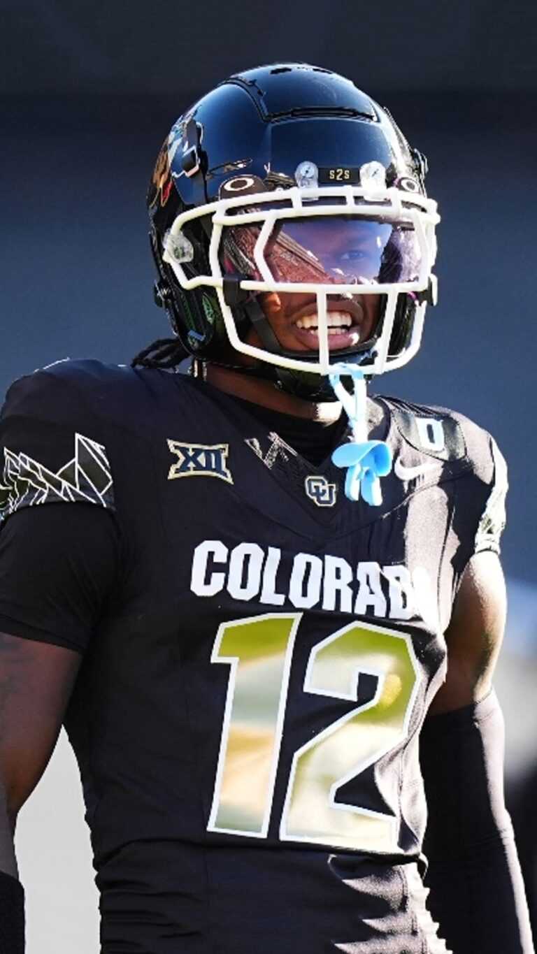 Travis Hunter Wallpaper - iXpap