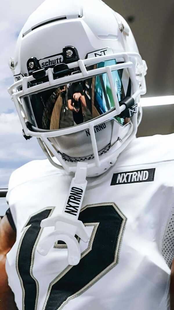 Travis Hunter Wallpaper - iXpap