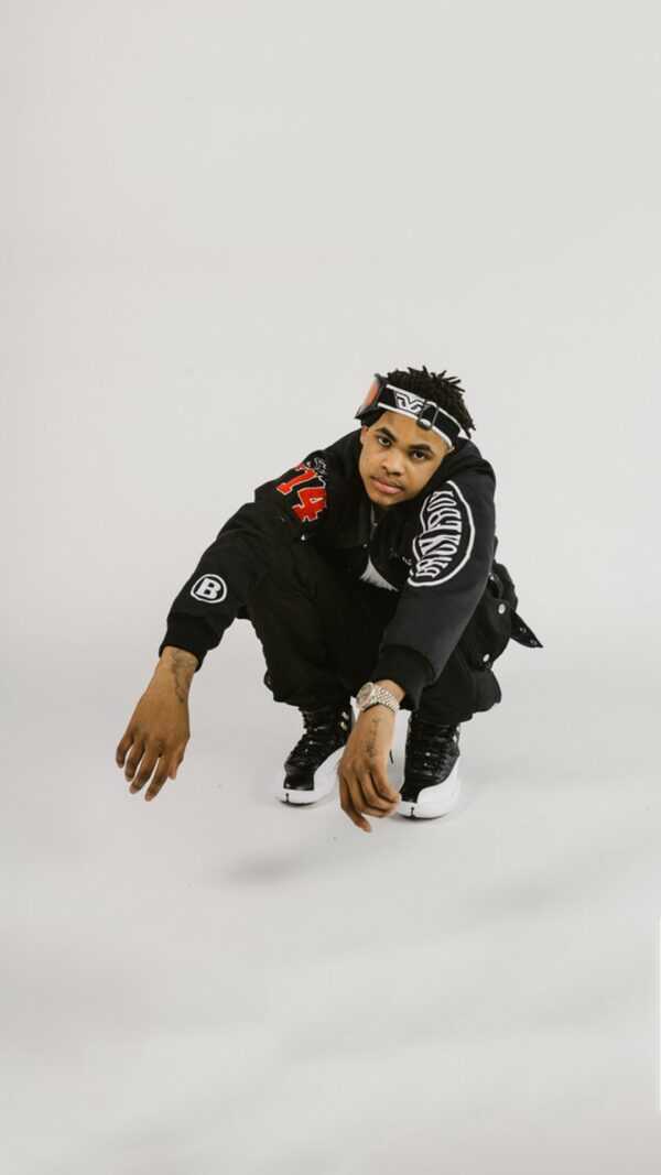 P Yungin Wallpaper - iXpap